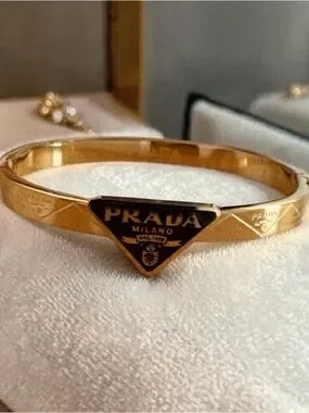 Fashion Jewelry | Jewelry | New Black Goldtone Triangle Bangle | Poshmark